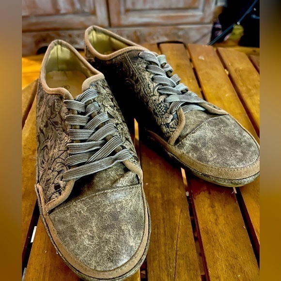 Patrizia by Spring Step | Shoes | Patrizia Sneakers Size 4 15 See Size ...